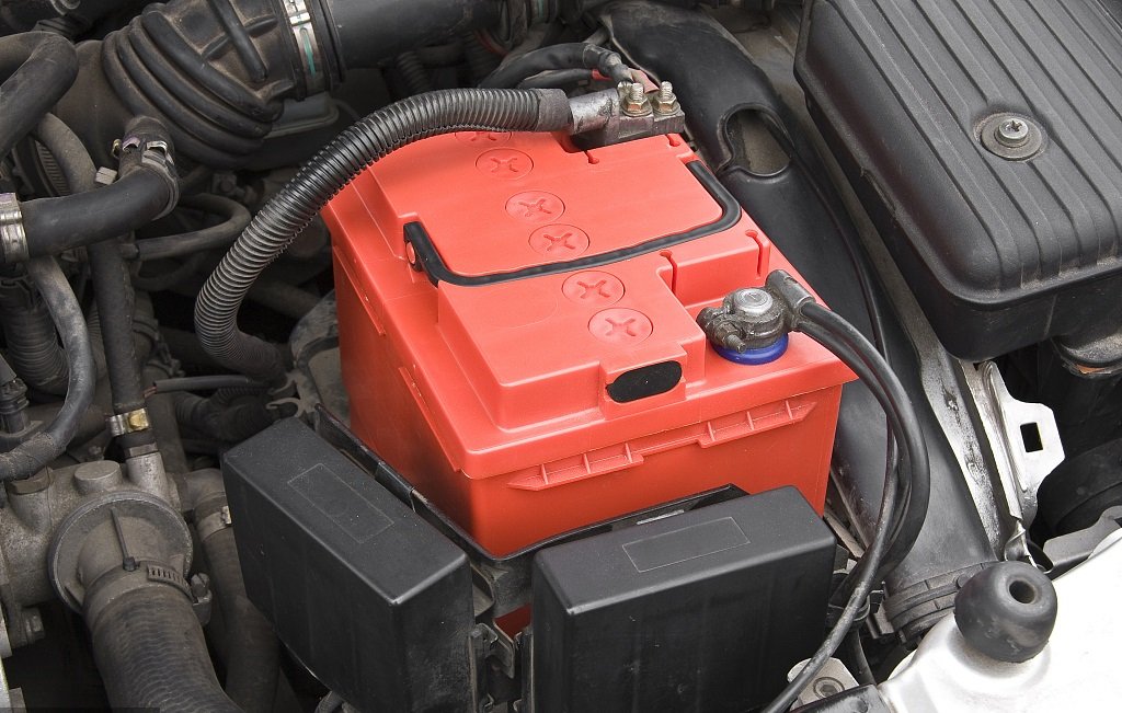 How to Maintain the Vehicle Battery Safely? | Orange Auto Parts